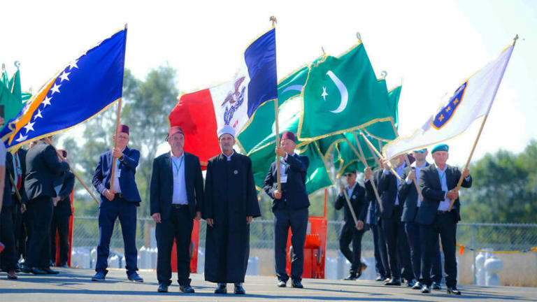 Opening of Iowa mosque becomes a celebration of refugees' resilience ...