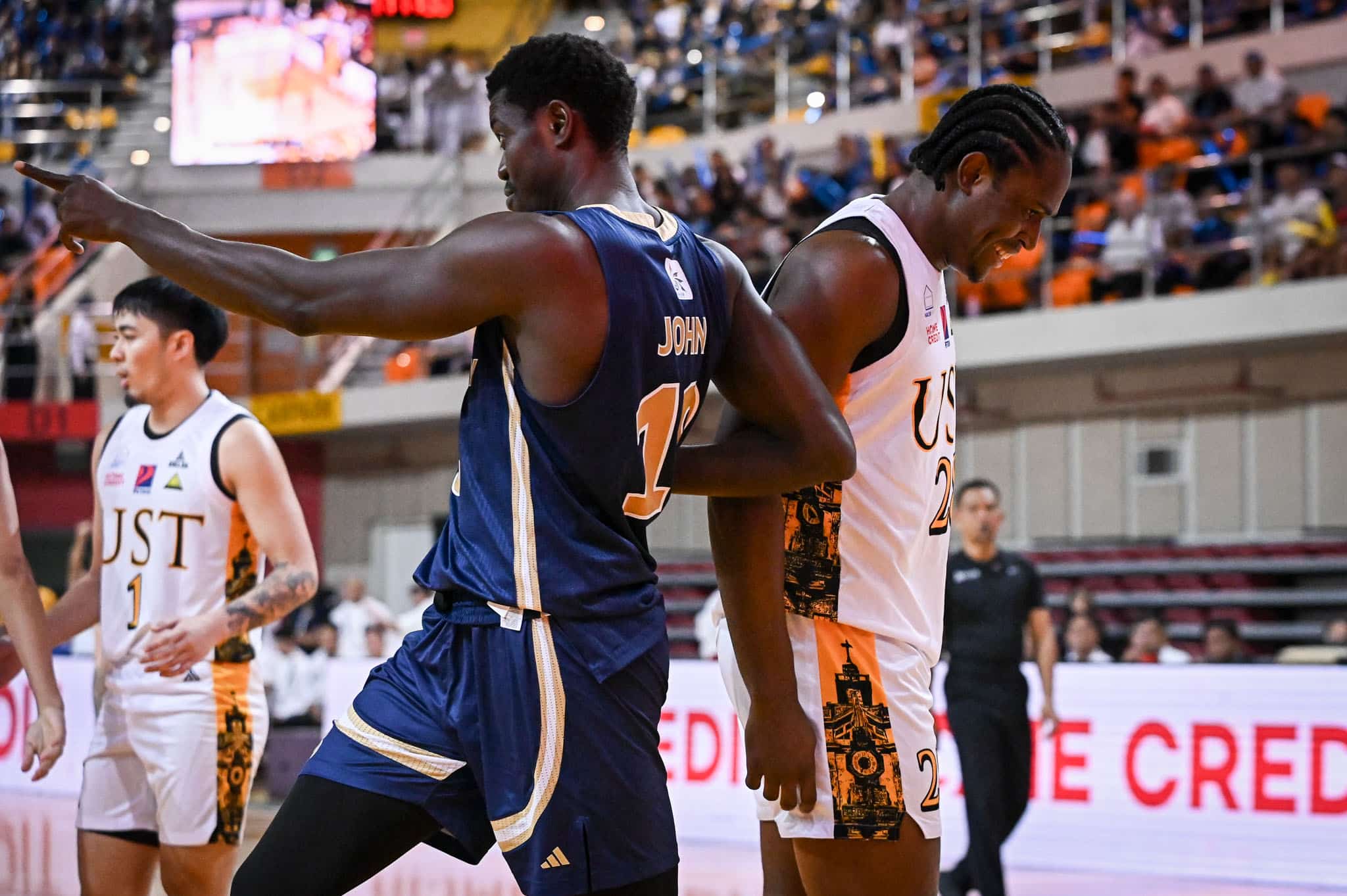 Bulldogs limit Tigers’ Akowe, clinch share of lead