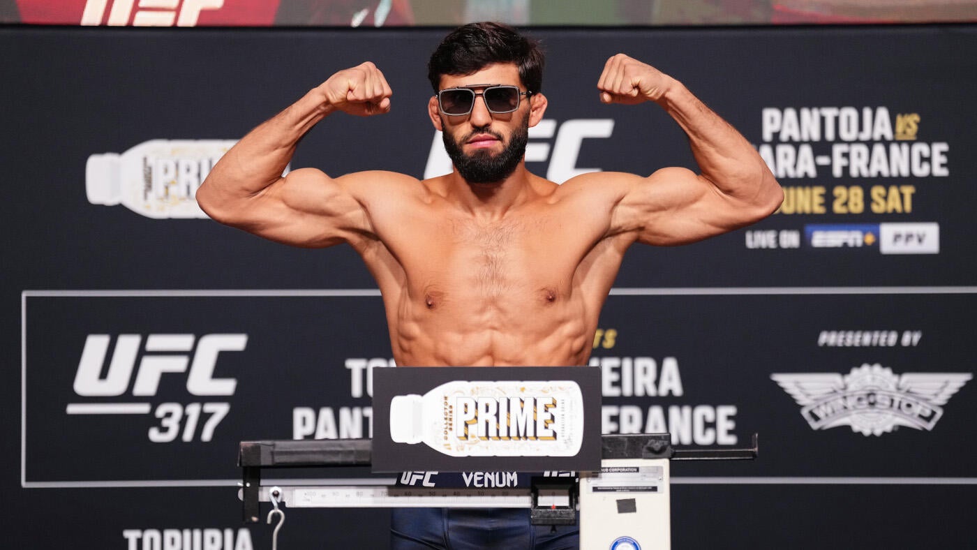 UFC Qatar: Arman Tsarukyan vs. Dan Hooker, Belal Muhammad vs. Ian ...