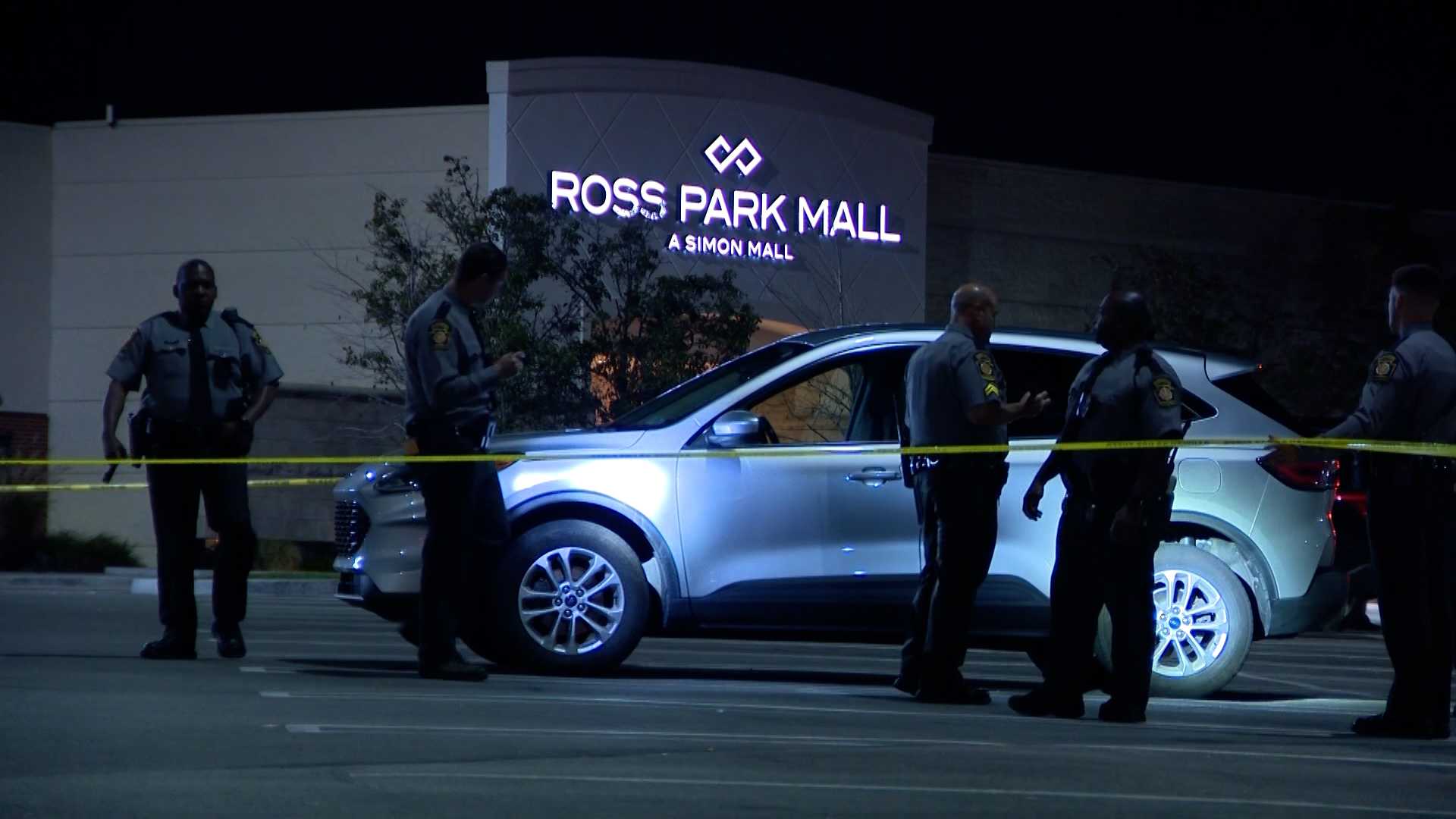 Shooting outside Ross Park Mall: 1 person wounded, investigation continues