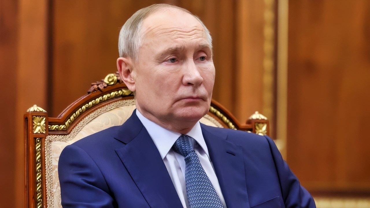 Ukraine just blew up thousands of tons of Russian ammunition in a ...