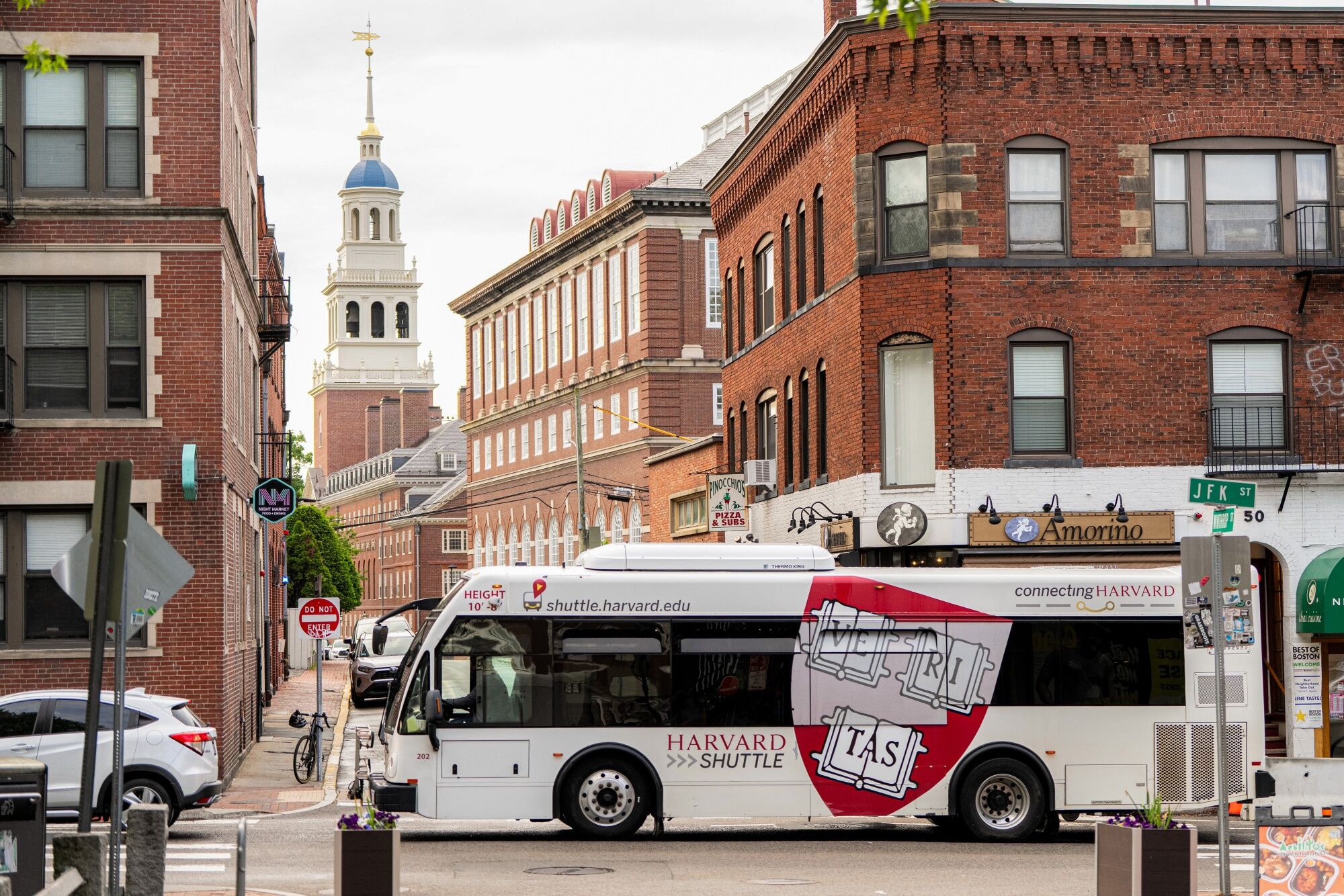Judge Delays Harvard Funding Case for a Week Amid Shutdown