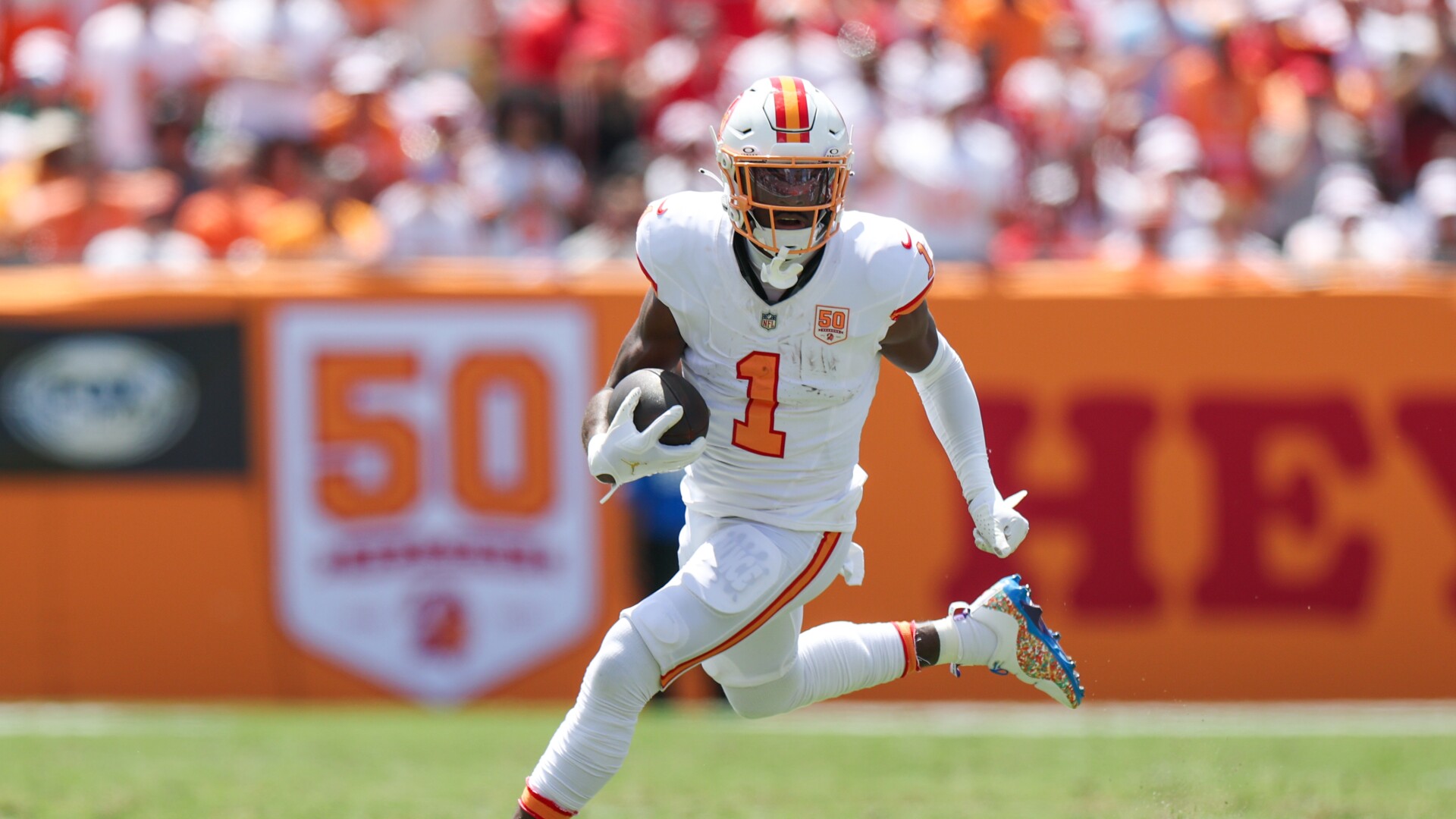 FLEX Finder Week 5: Freerolling with Rachaad White and Michael Carter