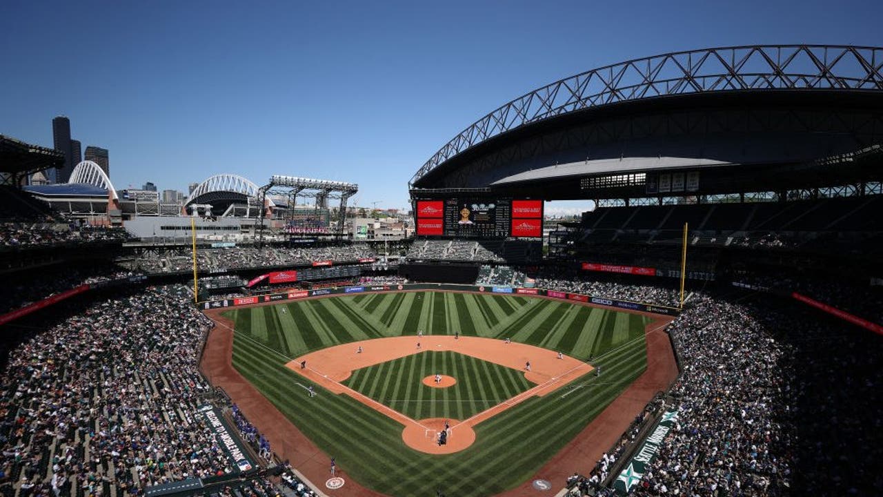 Seattle Mariners unveil T-Mobile Park value menu, value beers for 2026