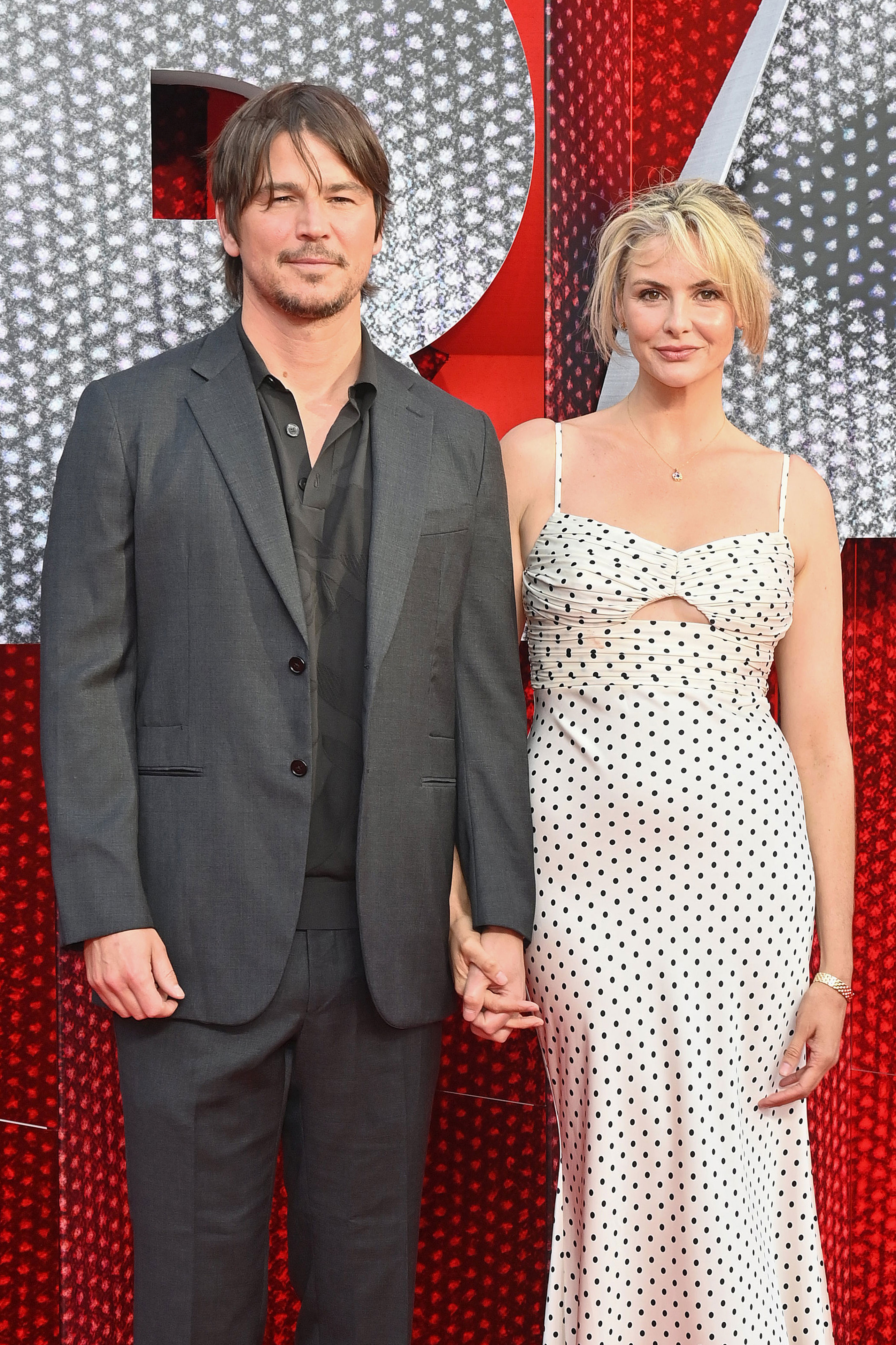 "I Ain't Buying What Hollywood Is Selling": 18 Famous People Who ...