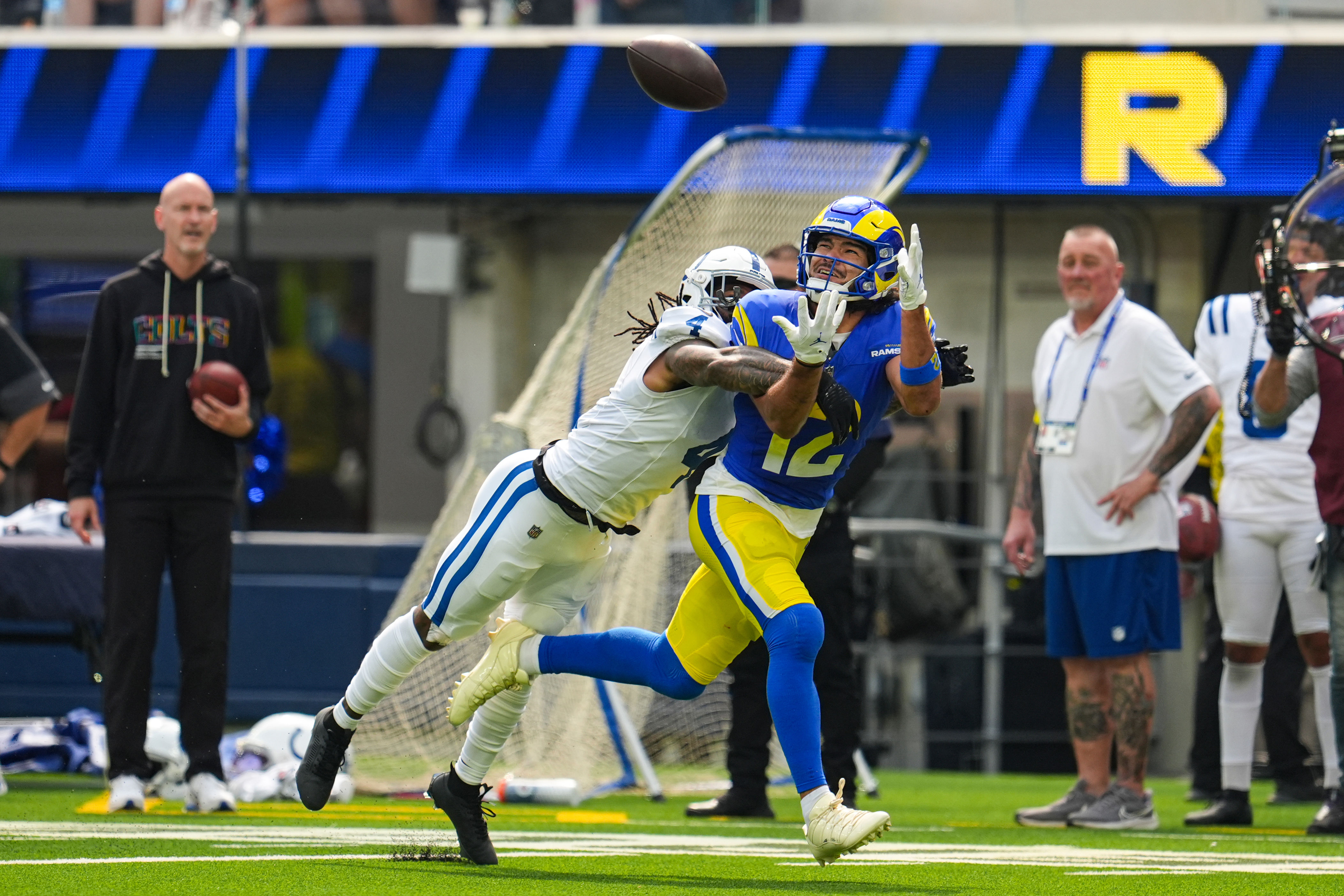 Colts CB Xavien Howard retires 4 games into season, says he wants to ...