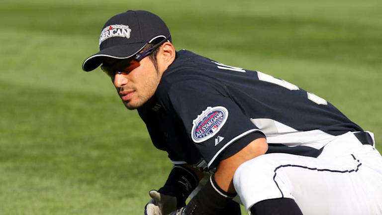 Hall of Famer Ichiro Suzuki Scrimmages with Seattle