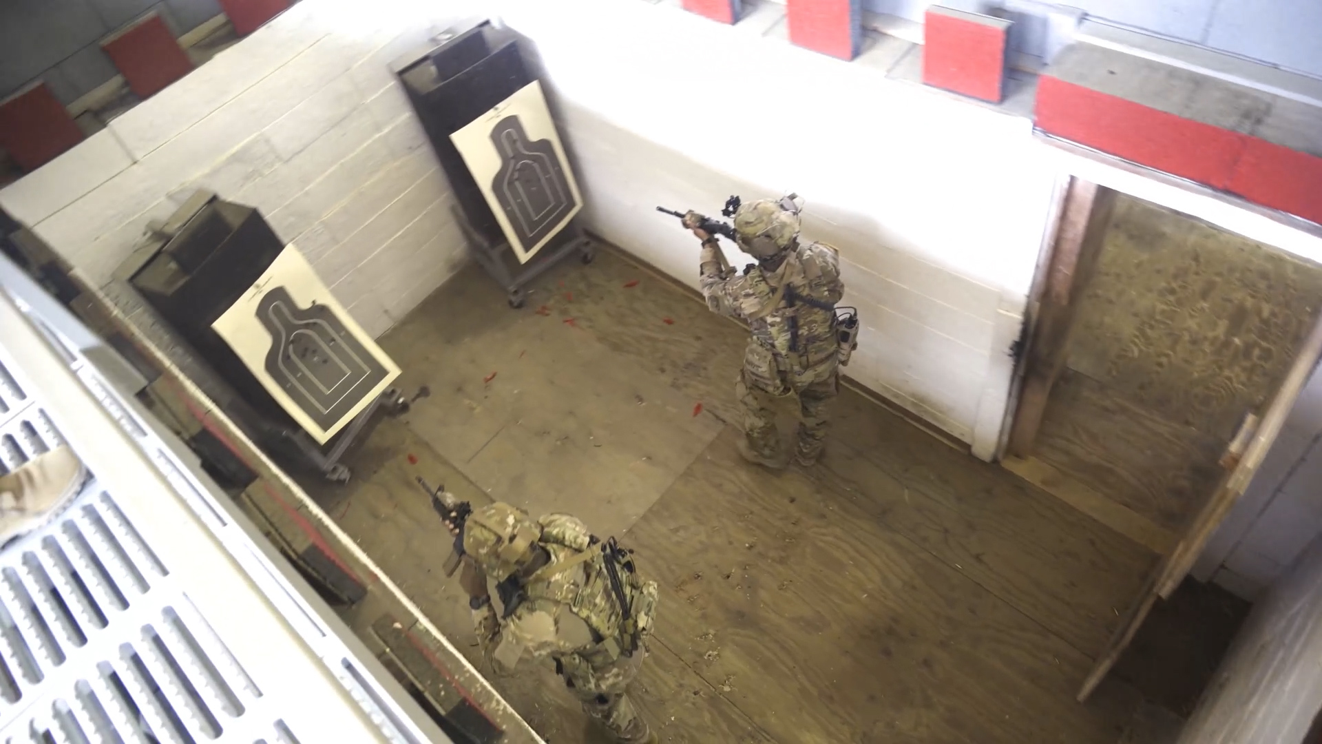 US Soldiers Indoor Live Firing Operations