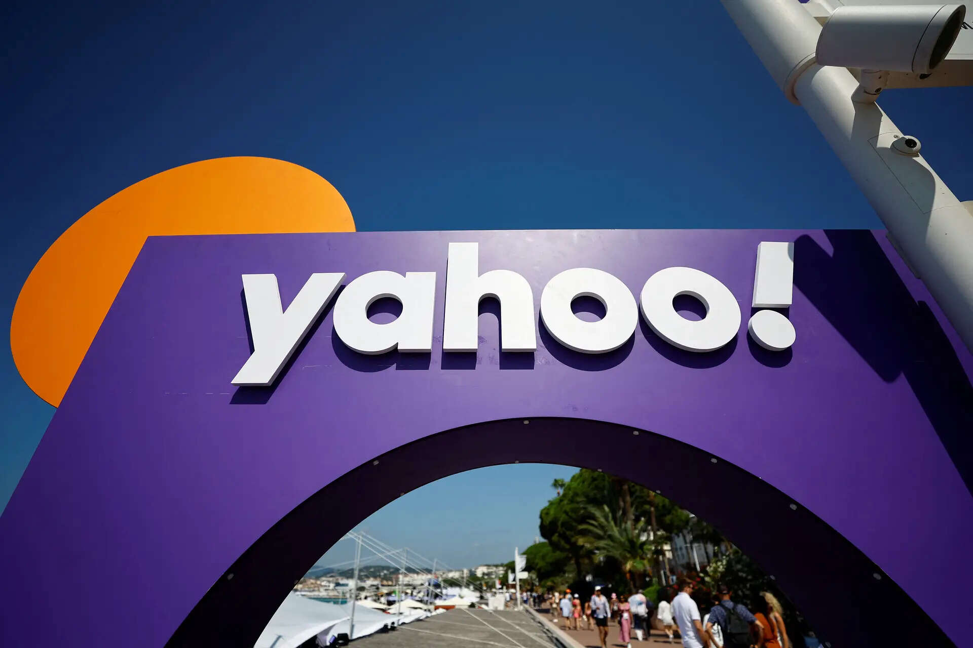 Yahoo nears deal to sell AOL to Italy's Bending Spoons for $1.4 billion