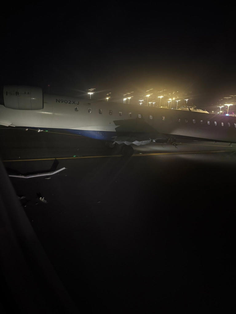 Two Delta planes collide — ripping off wing — while taxiing at ...