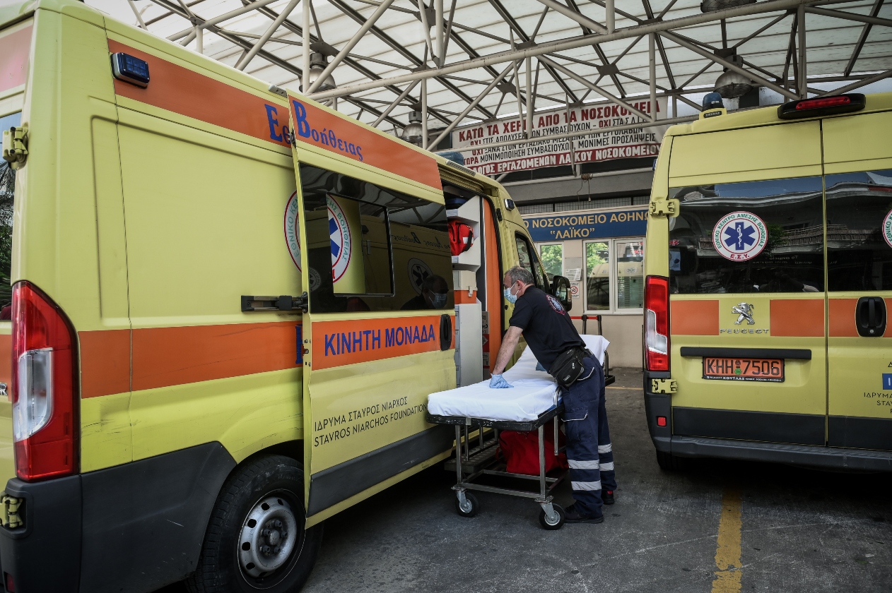 Τραγωδία στην Πέτρου Ράλλη: Νεκρός 44χρονος με πατίνι – Τον χτύπησαν ...