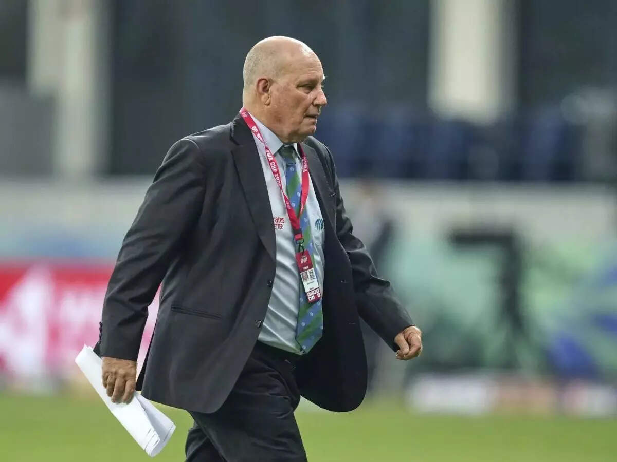 Post India-Pak handshake controversy, match referee Andy Pycroft ...