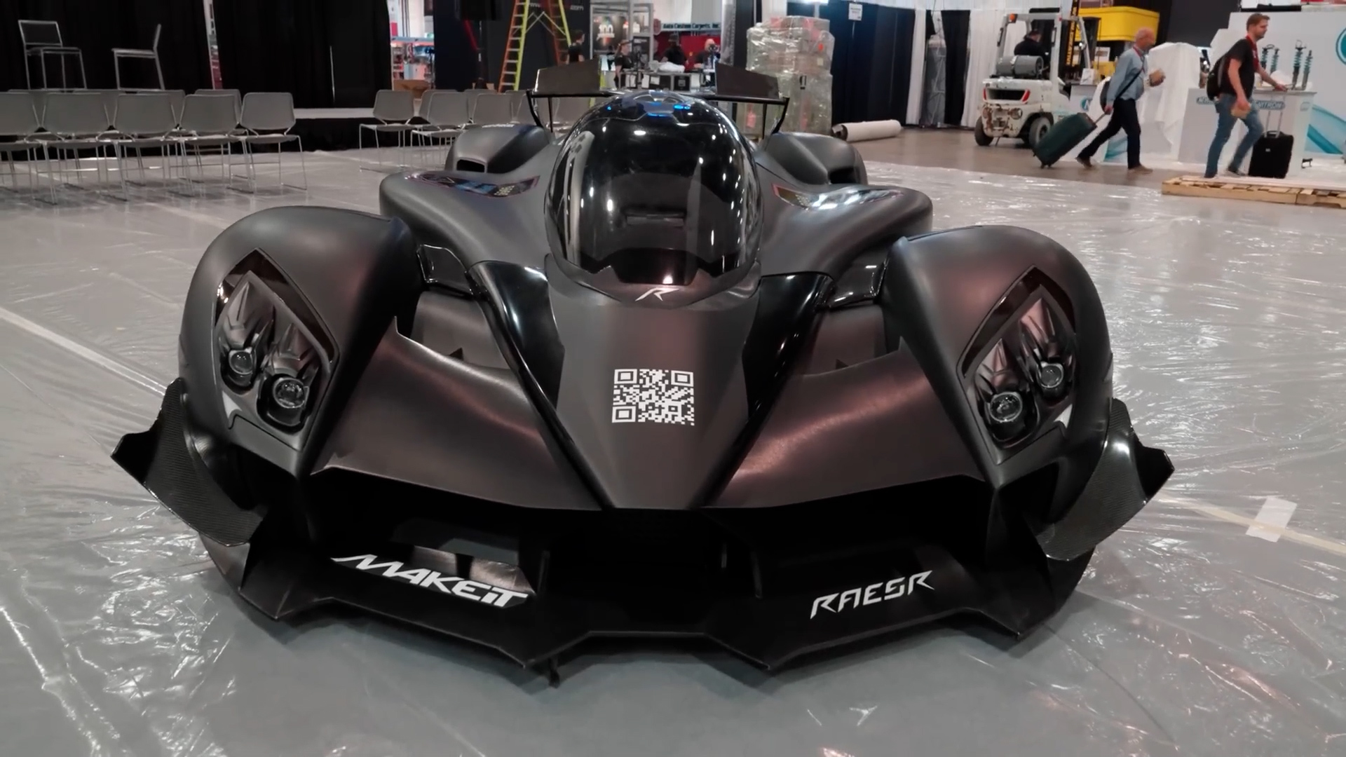 Tavarish Reveals McLaren at SEMA