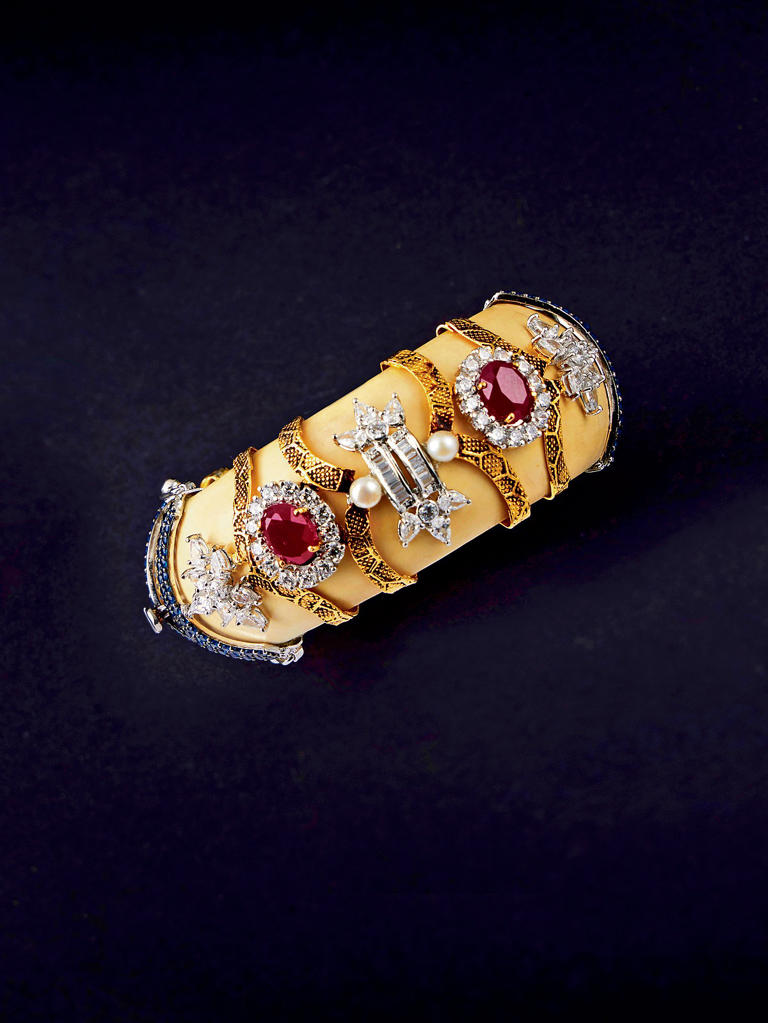 Jewels Eleven by Poonam Soni showcases rare Indian jewellery crafts ...