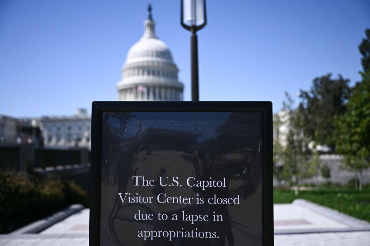 Government shutdown Day 2 – live: GOP leaders spied at DC hotspot ...