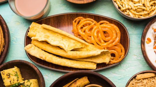 Why Gujaratis Start Dussehra With Fafda And Jalebi: Tradition, Taste ...