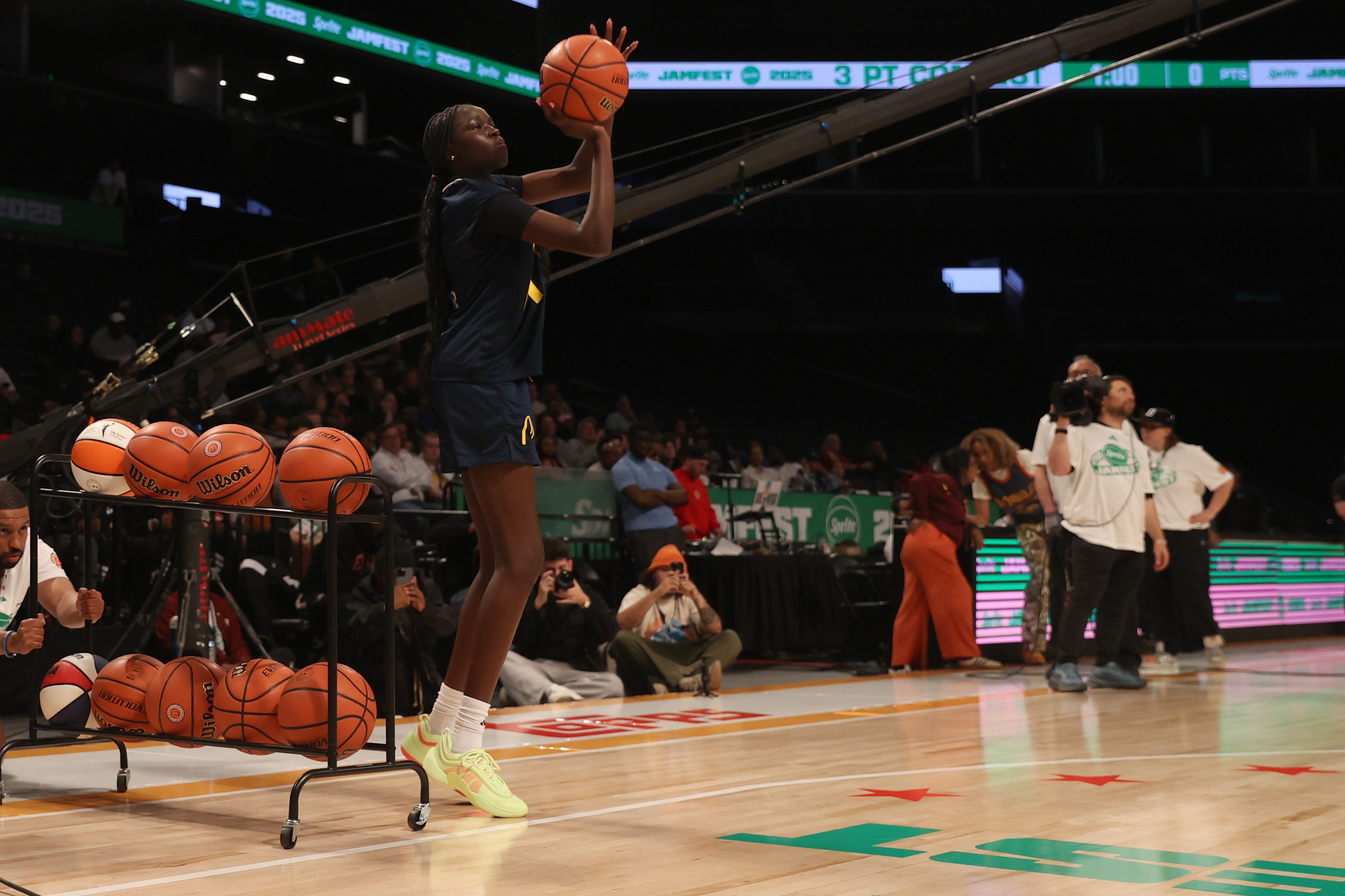 Why Dawn Staley has to rely on South Carolina freshmen Agot Makeer, Ayla McDowell in 2025-26