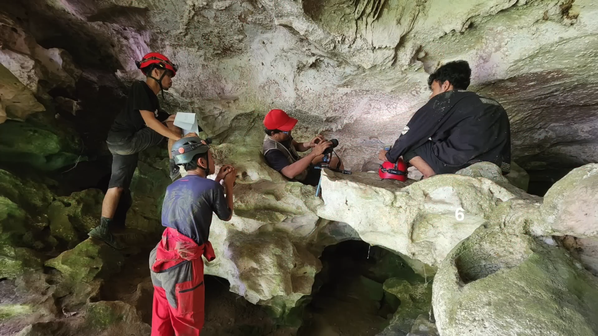 51,200-Year-Old Discovery Rewrites Human History