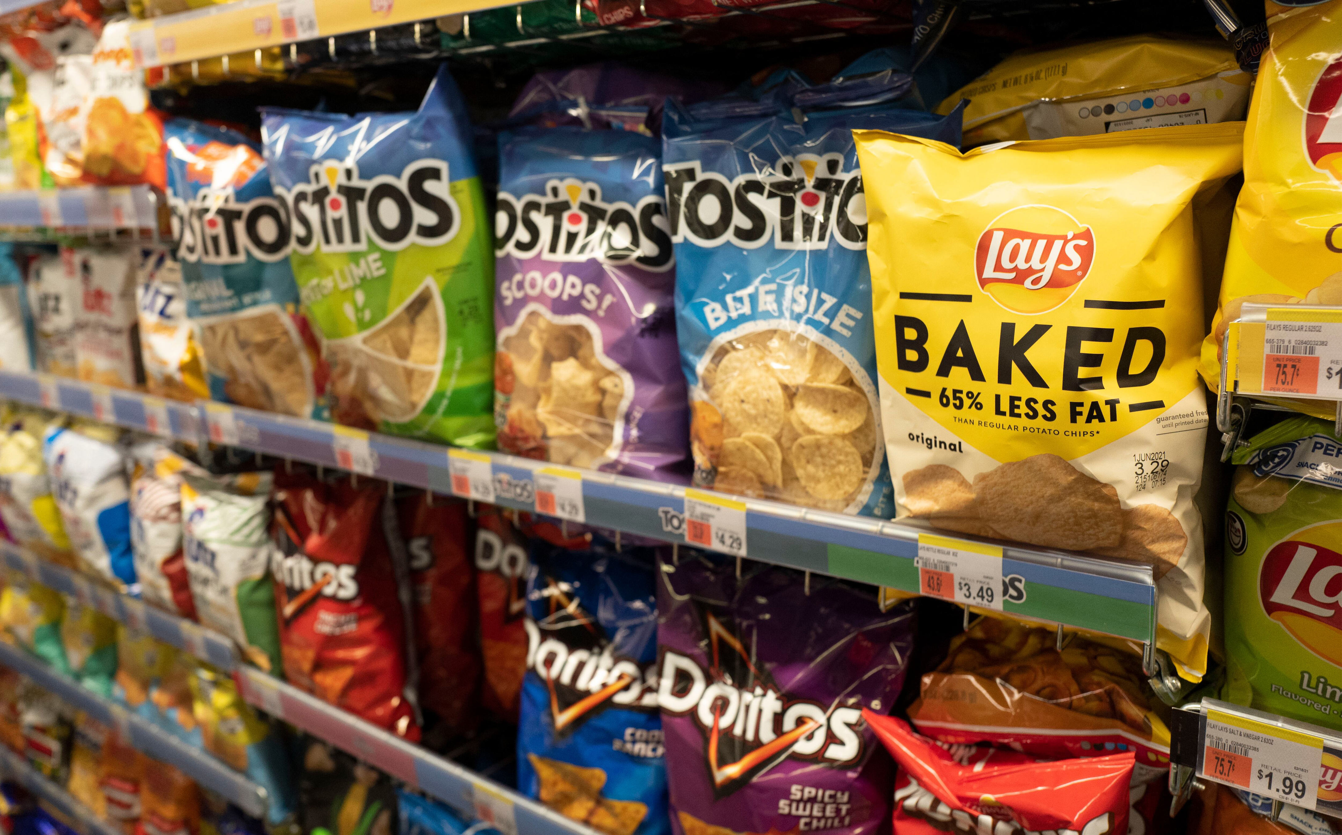 UK Bans '1+1' Junk Food Deals, Soda Refills