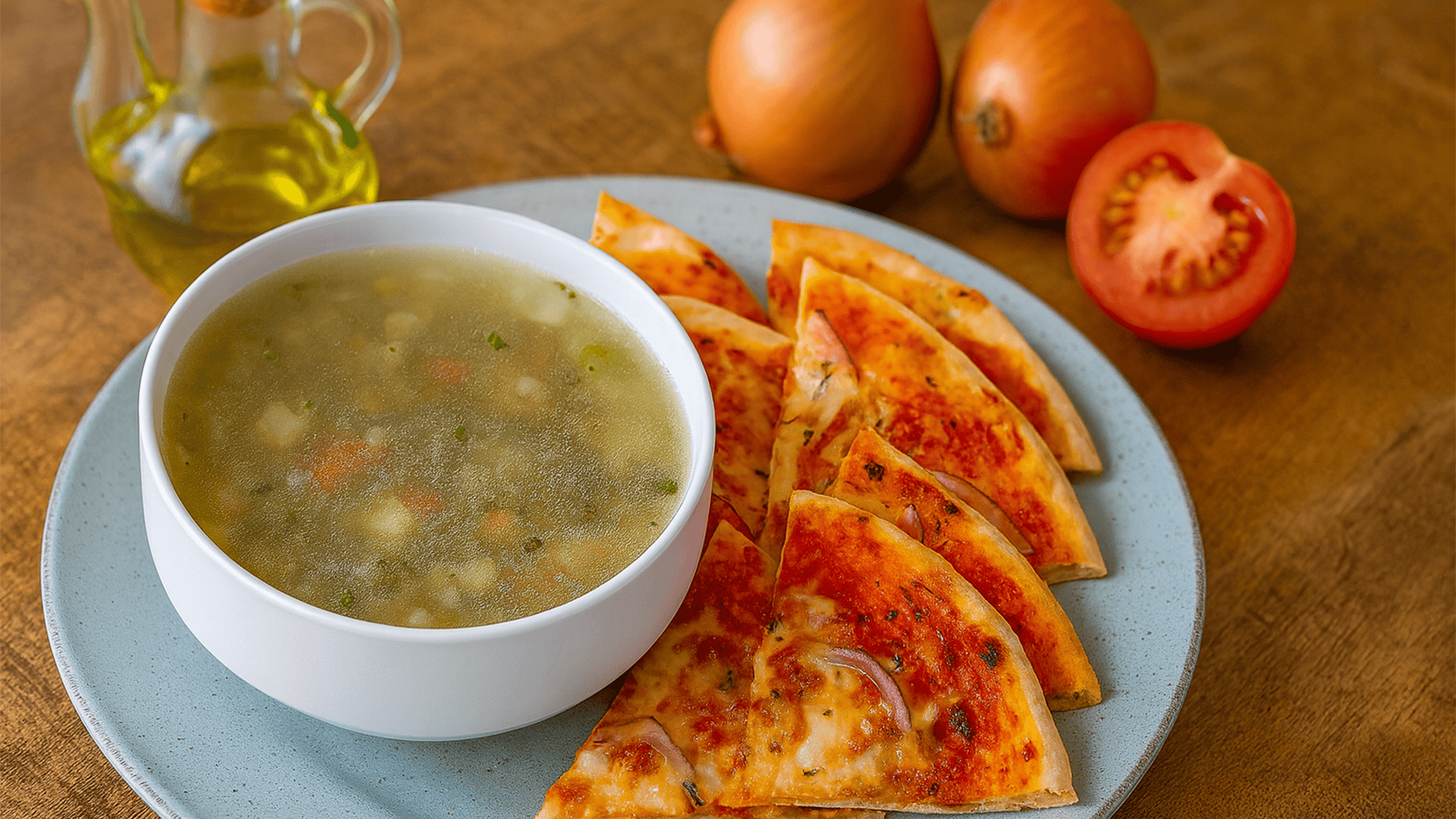 Vegetable Broth with Mini Pizza - Makkelijk Afvallen met deze Recepten