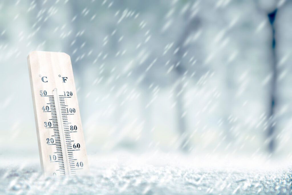 Scatta l’allerta meteo: venti forti e crollo termico, ecco le zone più ...