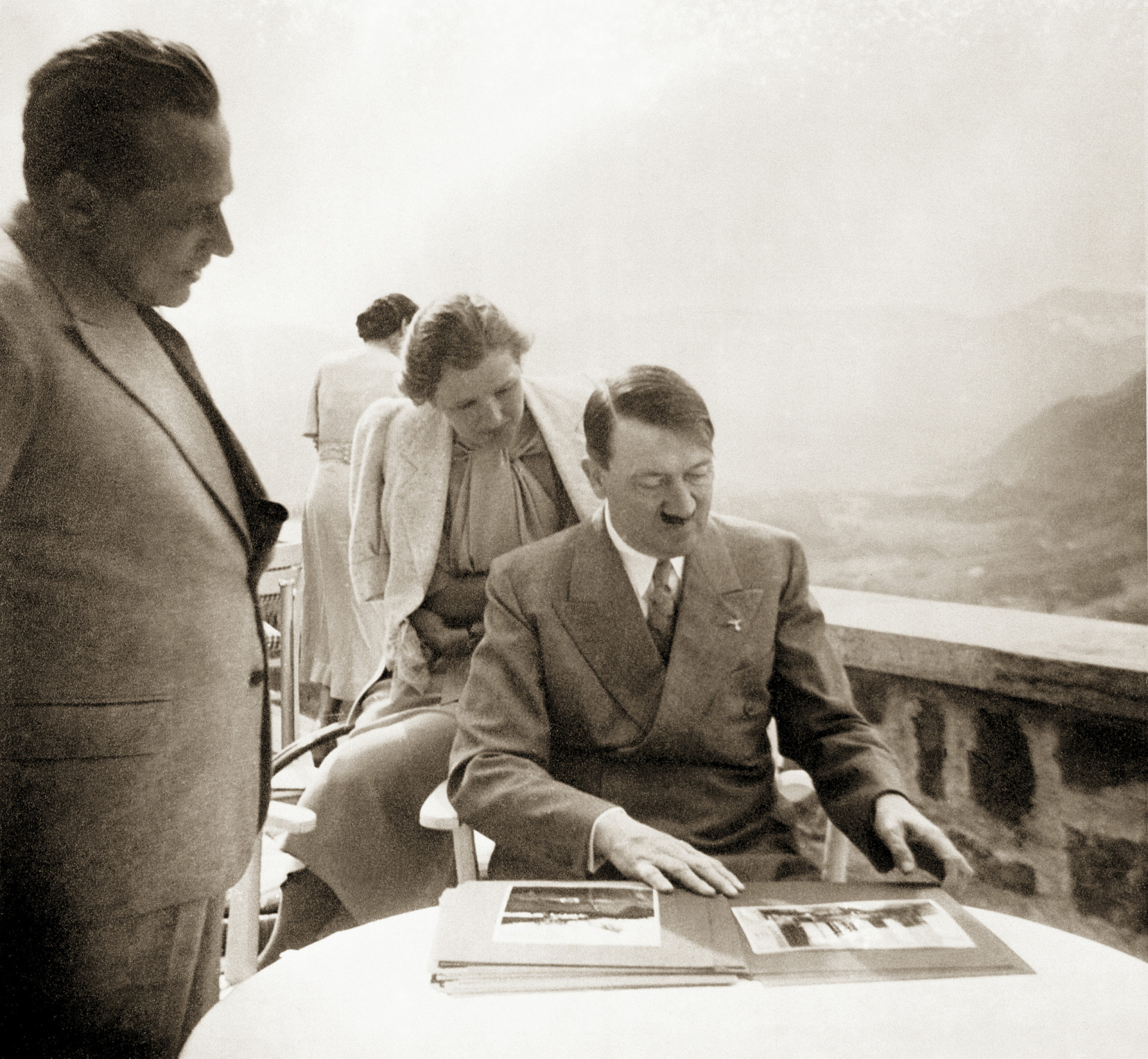 The dictator’s doctor, drug addiction, and the escalation of WWII