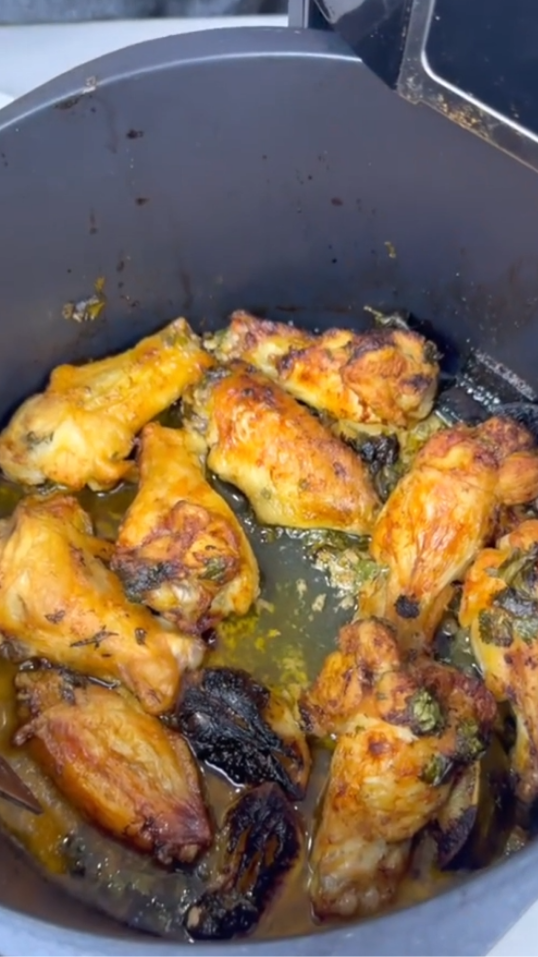 Easy and Flavorful Chicken Wings Recipe