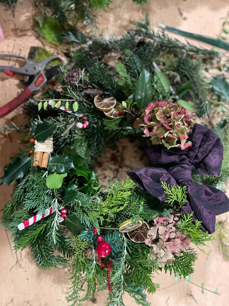 Sussex Emmaus hosts sustainable Christmas wreath workshops