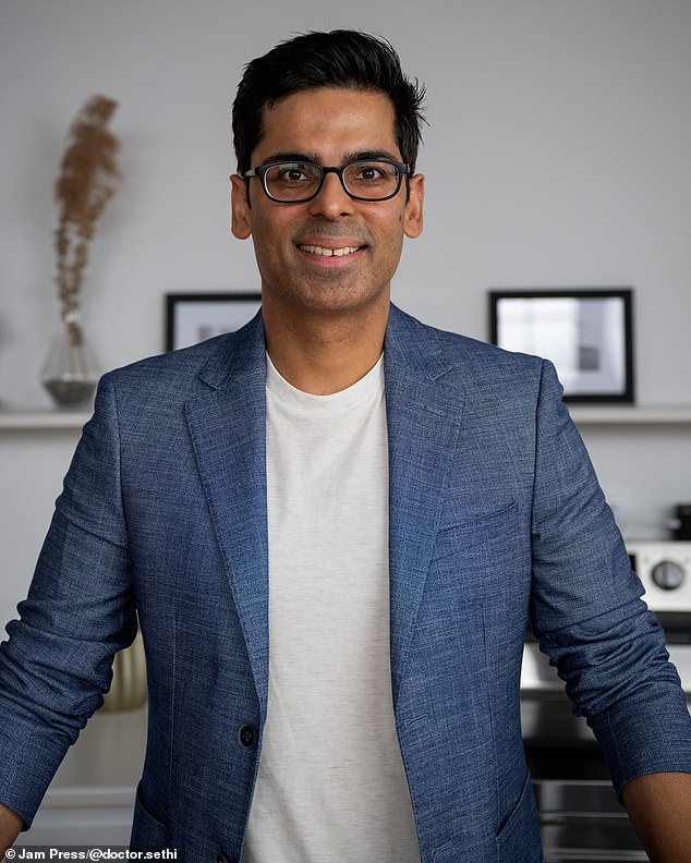 Gut doctor explains why adding cinnamon to your coffee can super-charge ...