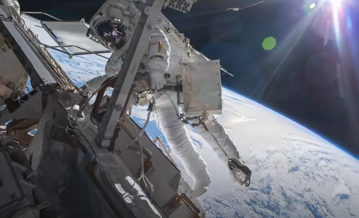 Boeing Starliner Successfully Docks With ISS!