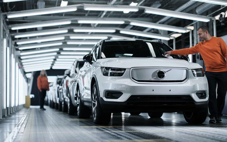 Stellantis, Volvo Cars shares rise as US sales defy tariff fears