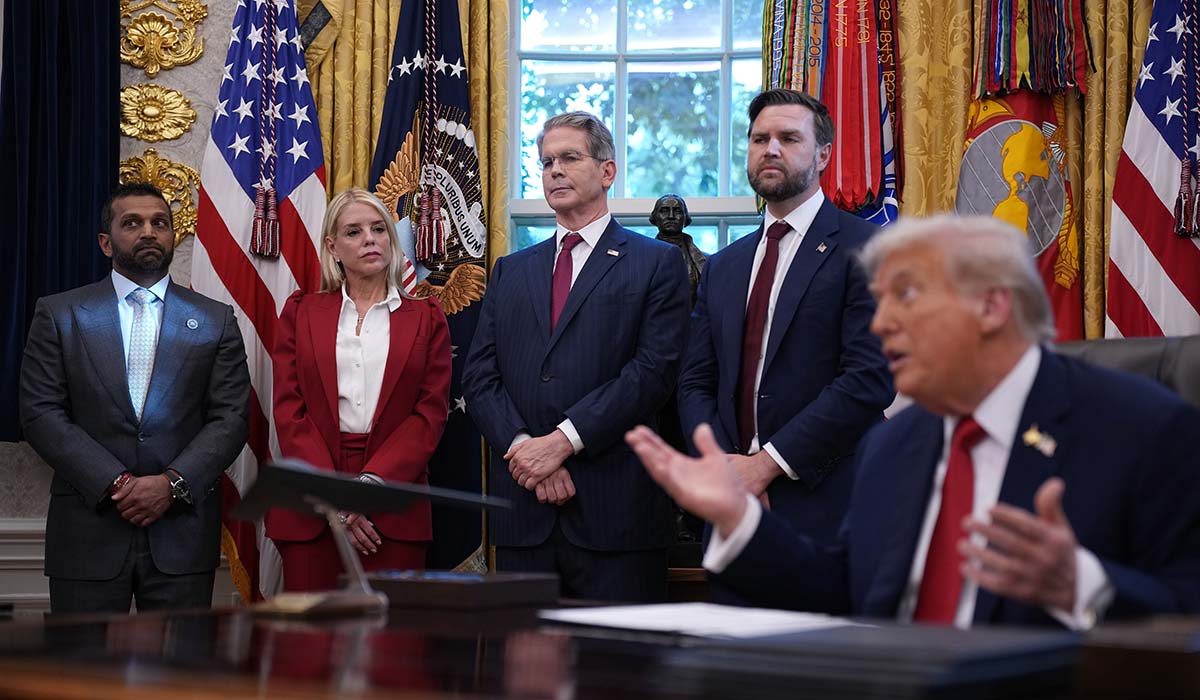 White House hits back over Trump’s alien-based ‘medbed’ conspiracy ...