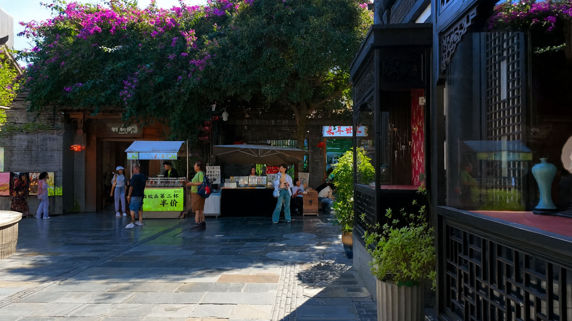 Chengdu Street Scenes Near Kuanzhai – China 4K