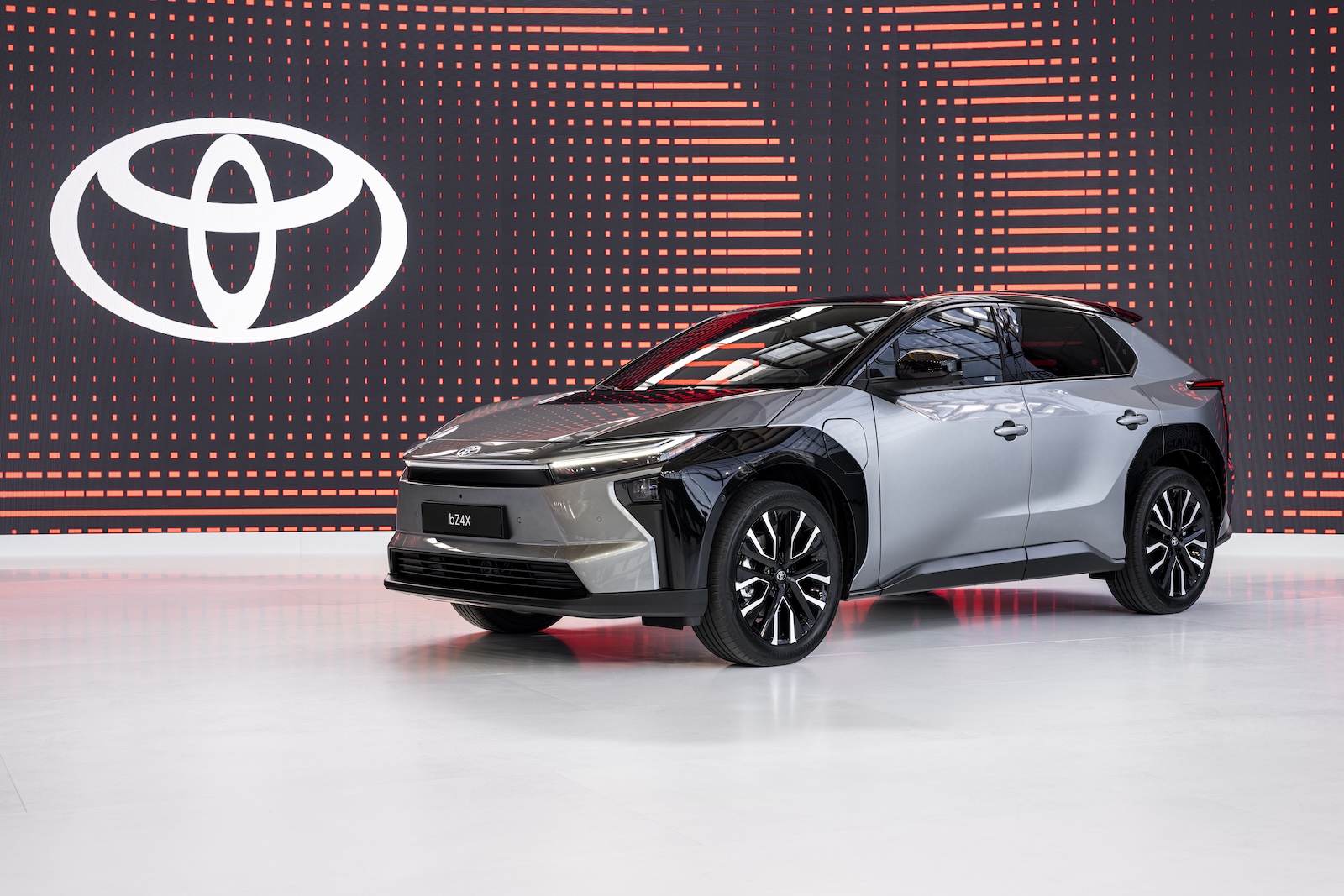 Nouveau Toyota bZ4X restylé : enfin disponible à la commande, des prix ...
