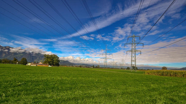 Researchers uncover mineral that generates free energy