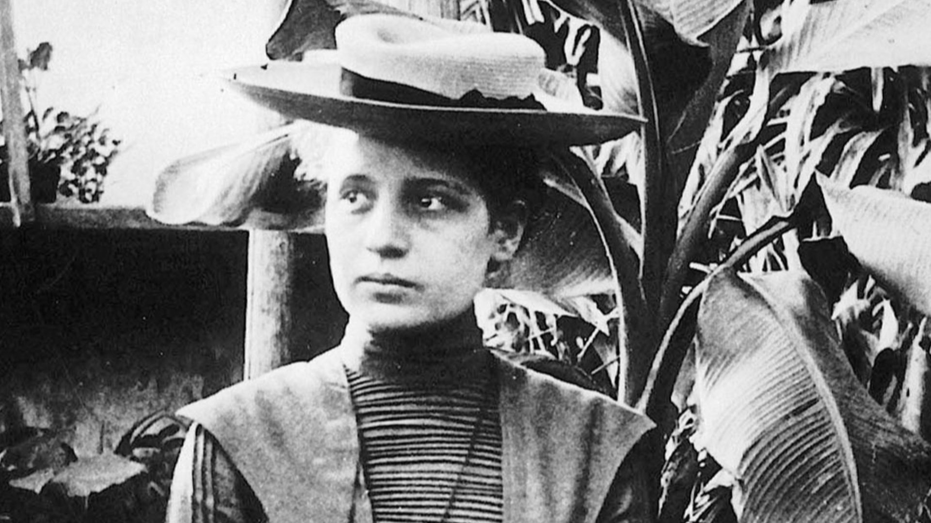 20 Female Scientists Forgotten By History