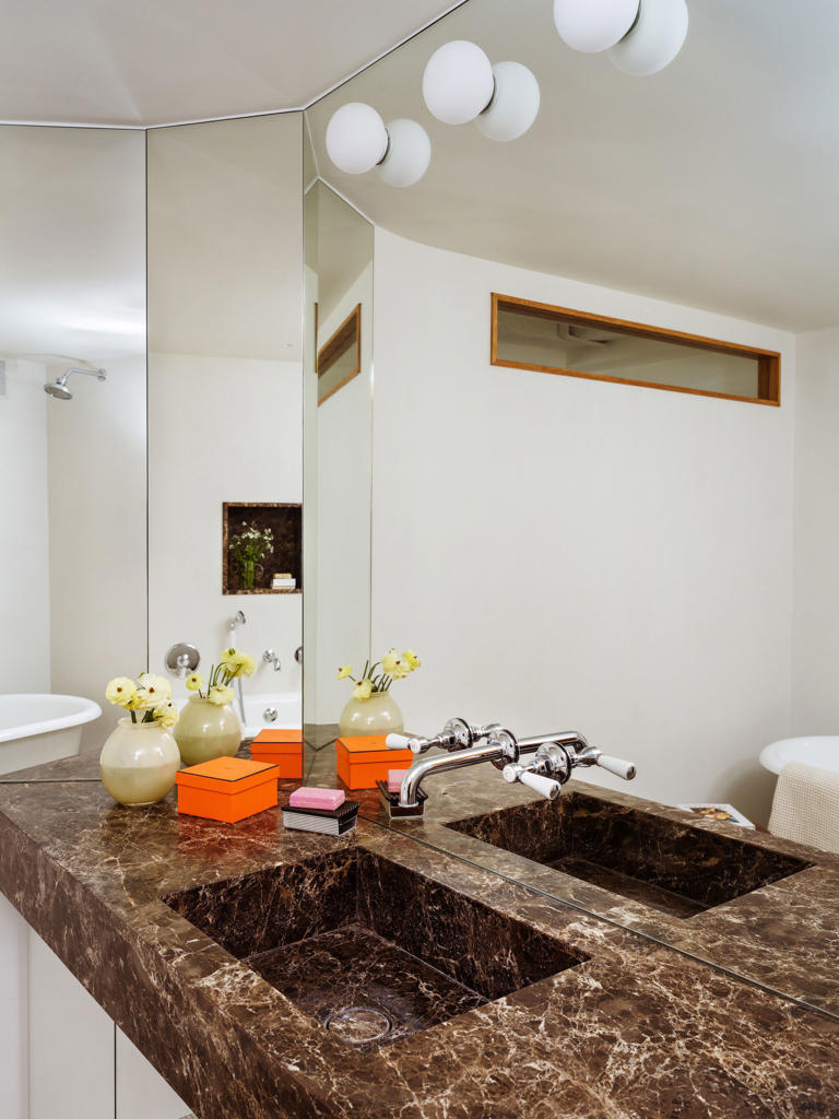 In Her Paris Home, Ghia’s Founder Traded Glossier-Pink Tiles for ...