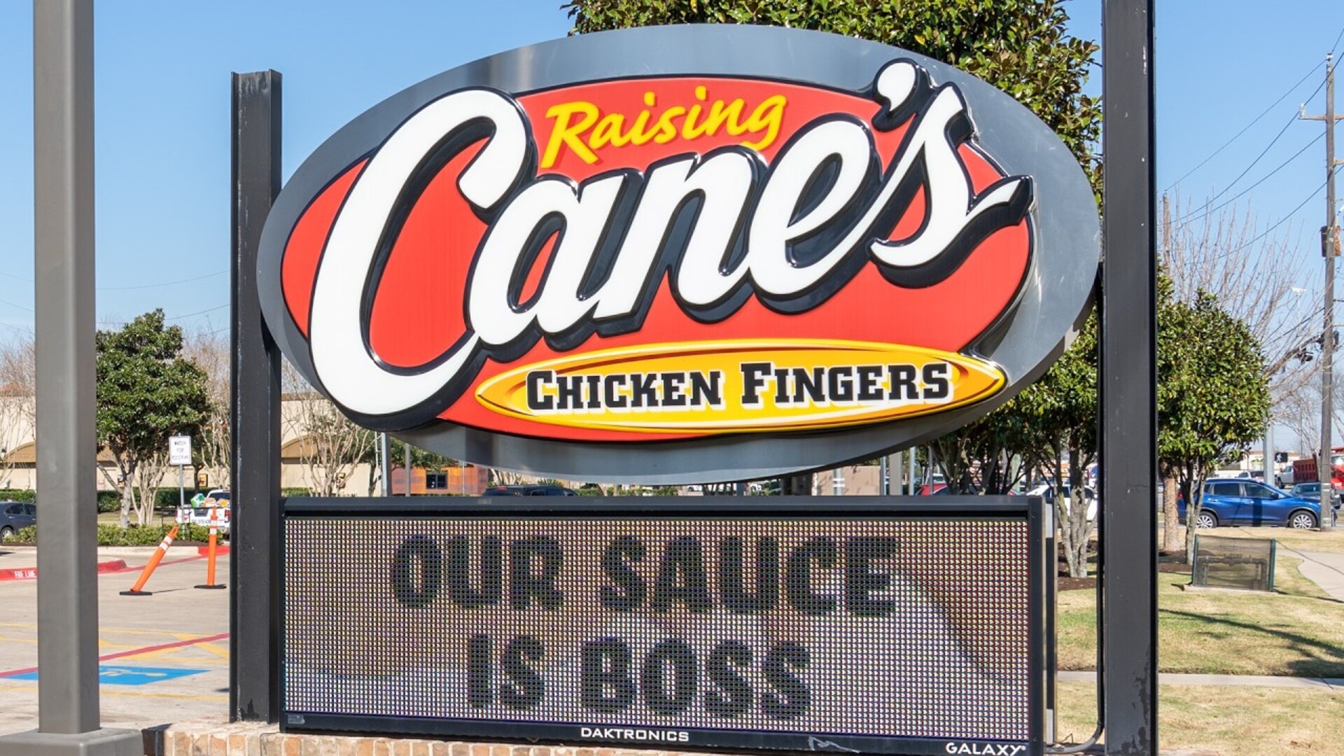 The Truth About Working At Raising Cane's According To Employees