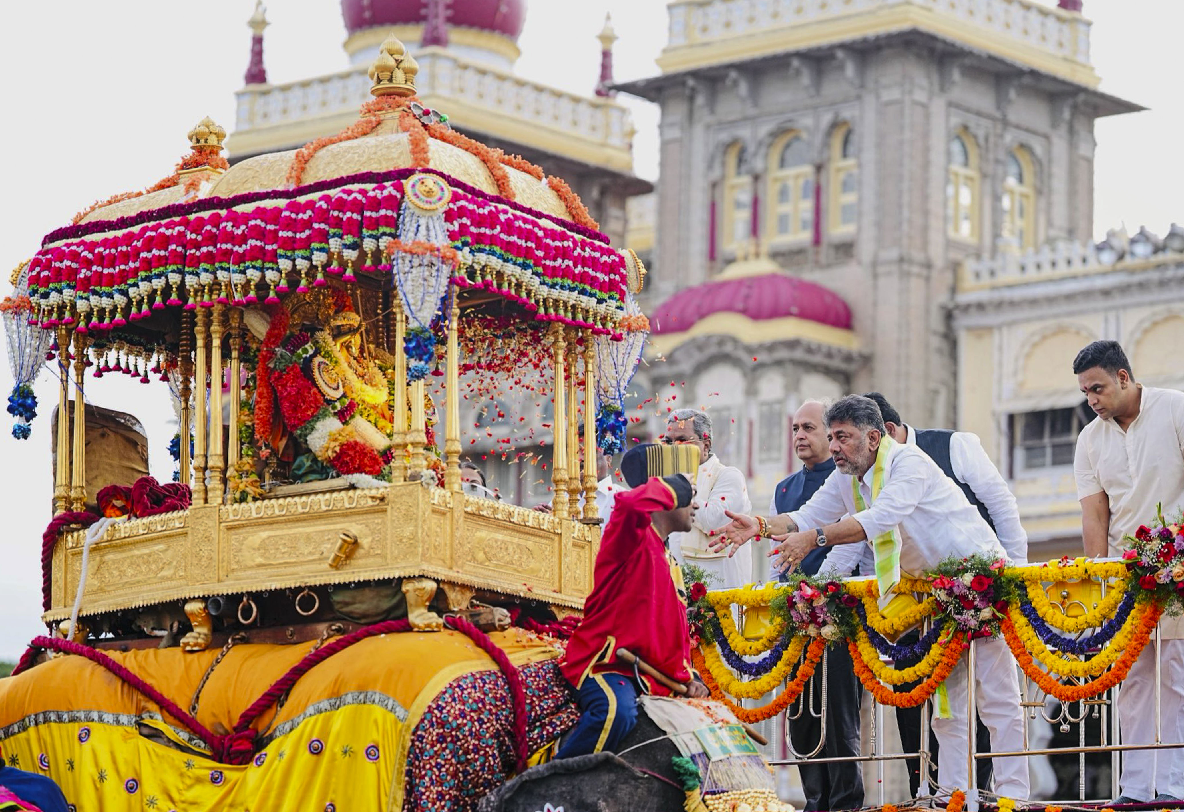 Dasara festivities end with spectacular procession in Mysuru
