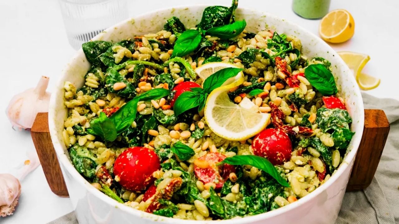 10 Cold Lunches That Don’t Scream “Sad Desk Meal”