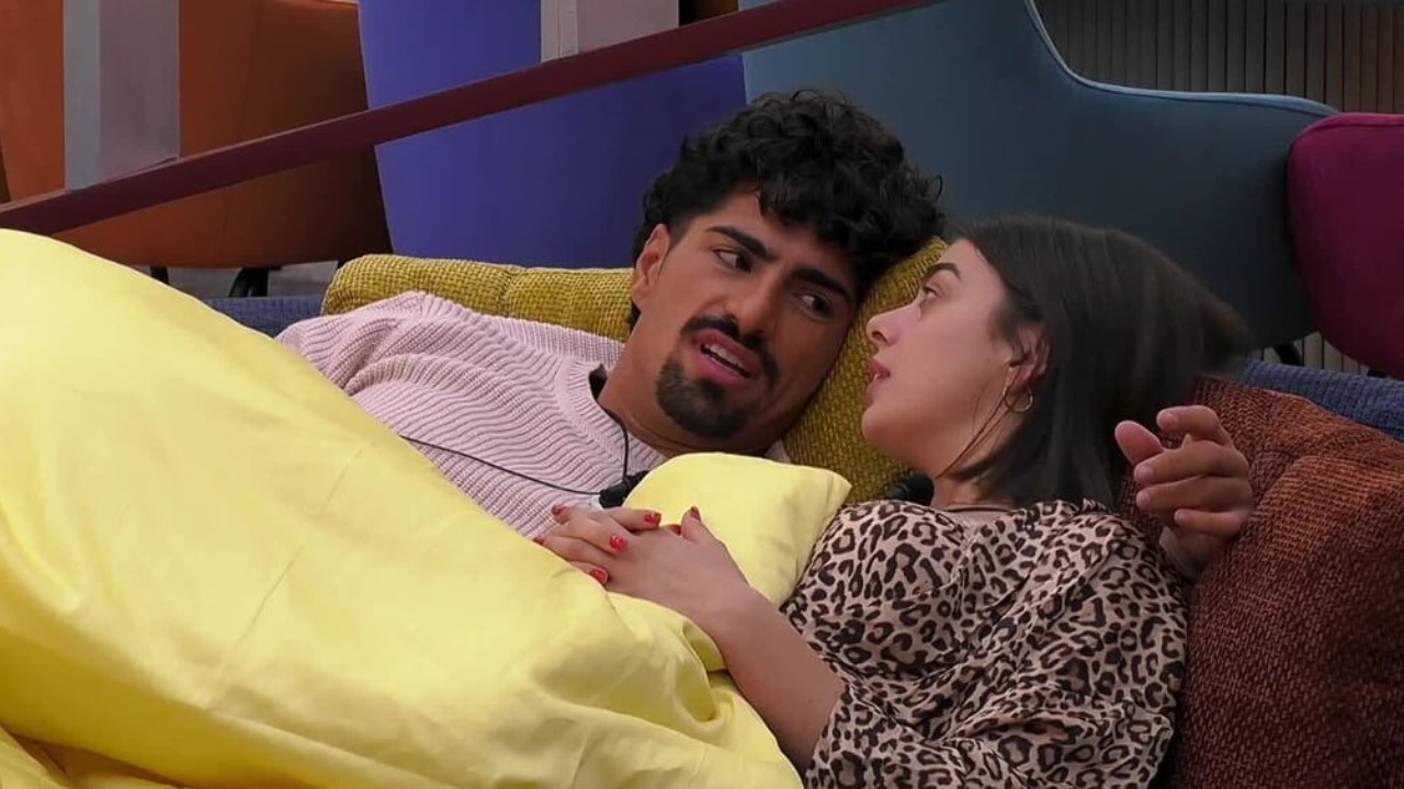 Grande Fratello, Simone sull'avvicinamento tra Benedetta e Giulio: "Lui ...