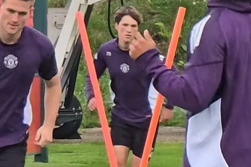 Manchester United include 17-year-old in first team training at Carrington