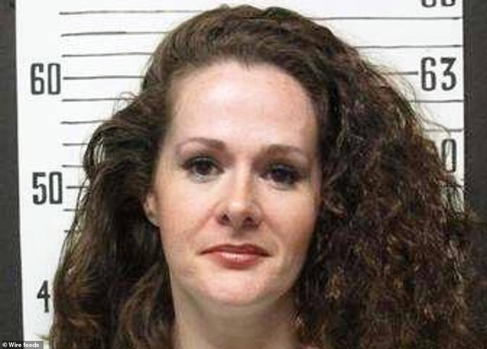 Execution scheduled for women who carved pentagram in victim's chest