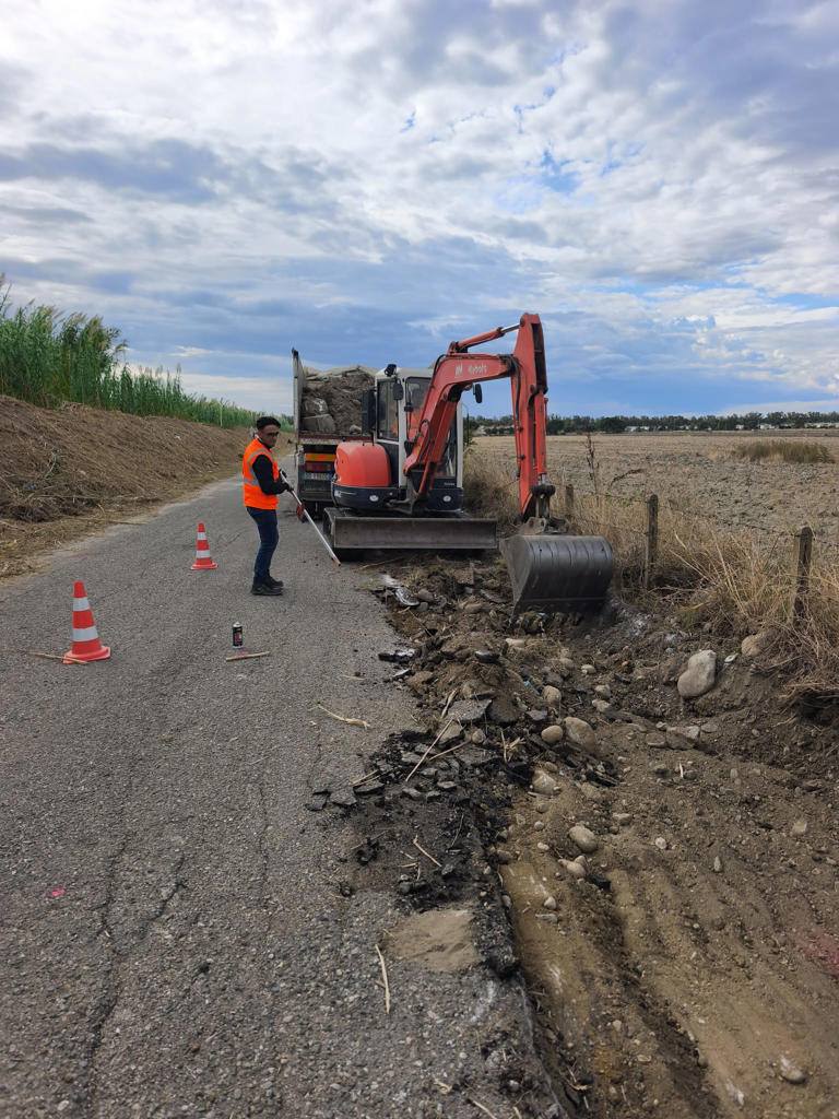 Iniziati i lavori della strada tra Botricello e i villaggi. Il Sindaco ...