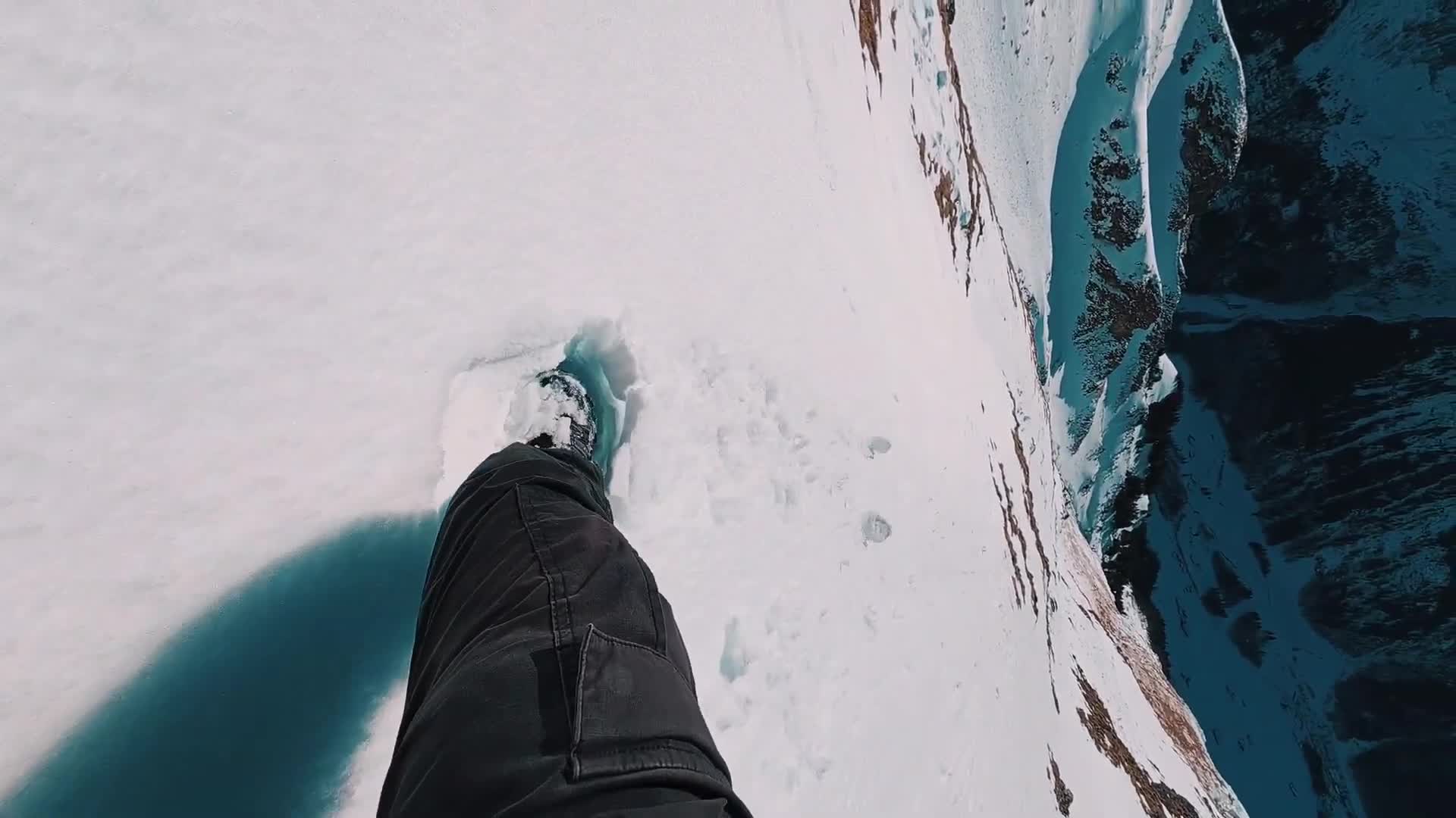 Ascension hivernale du Hahnen! (on est entourés d'avalanches!) ️