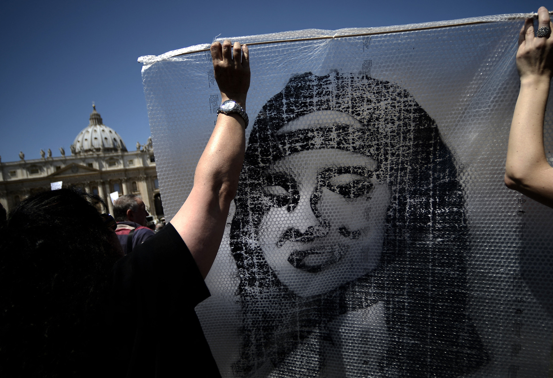The disappearance of the 'Vatican girl'