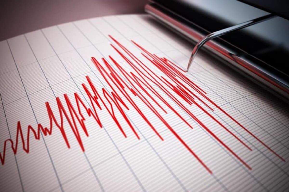 Forte terremoto in Indonesia, magnitudo 6.7