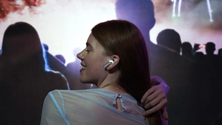 Samsung’s exploring earbuds that can read your mind