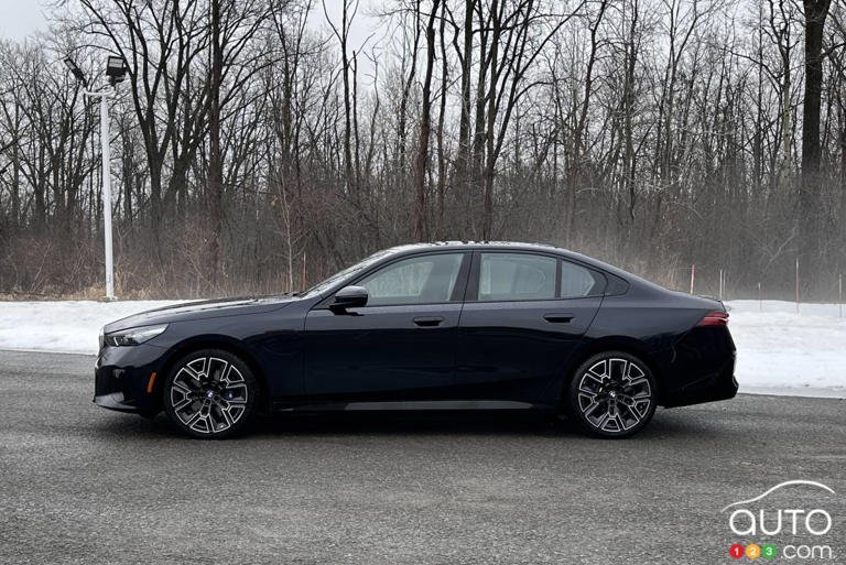 2025 BMW 550e xDrive Review: Redefining Electrified Luxury