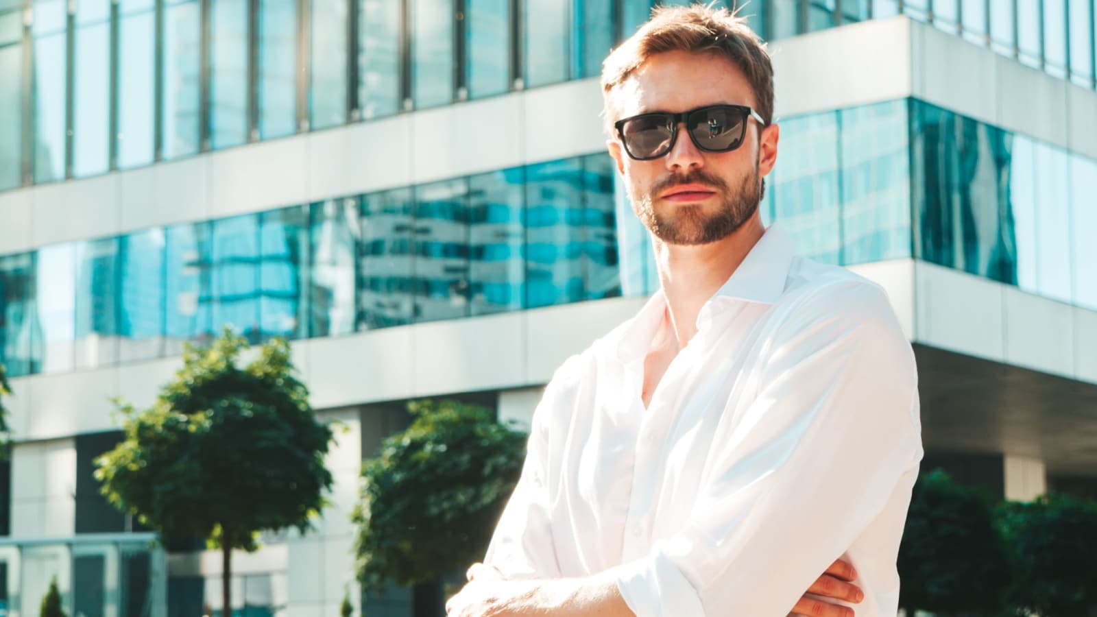 16 things well-mannered people won't do in public